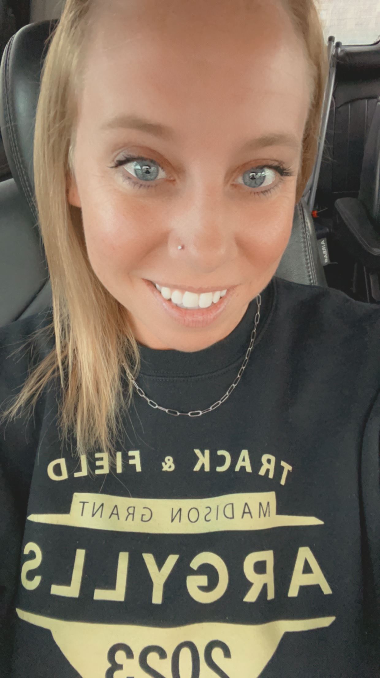 Amanda Lyons from Fairmont - 98.9 The Bear